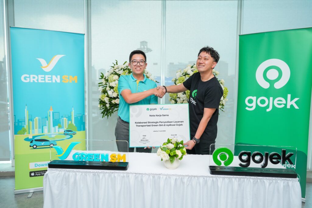Green SM dan Gojek Kerja Sama! Hadirkan Taksi Listrik di Aplikasi Gojek ...